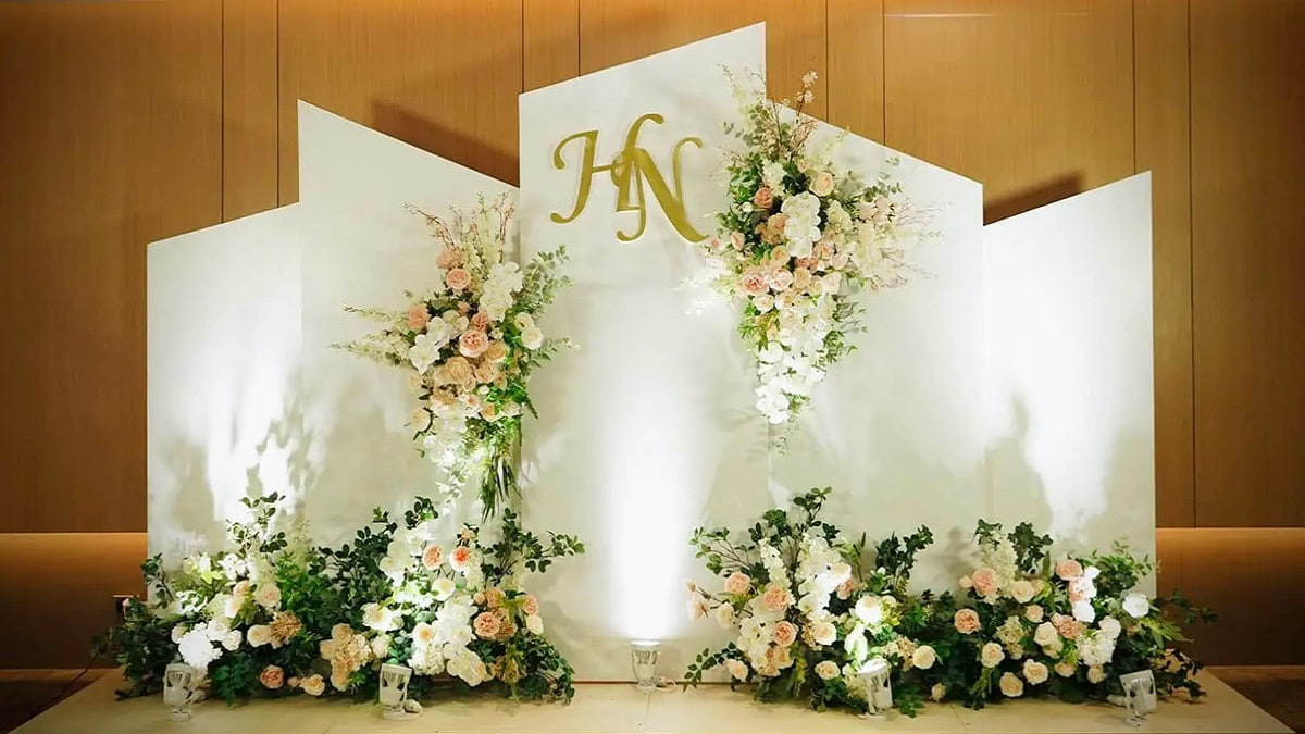 Backdrop là gì? Backdrop và background khác nhau như nào?